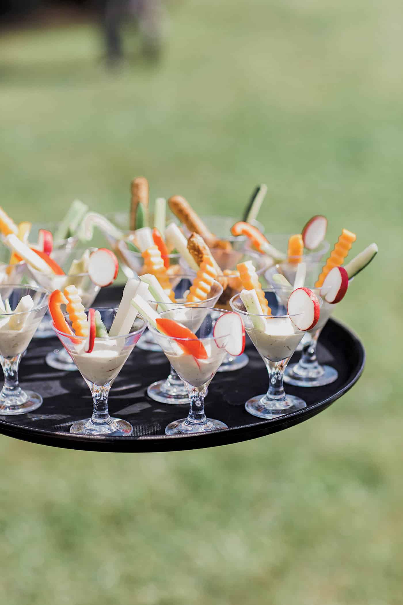 How to Plan a Wine & Country Cocktail Hour - Wine and Country Weddings