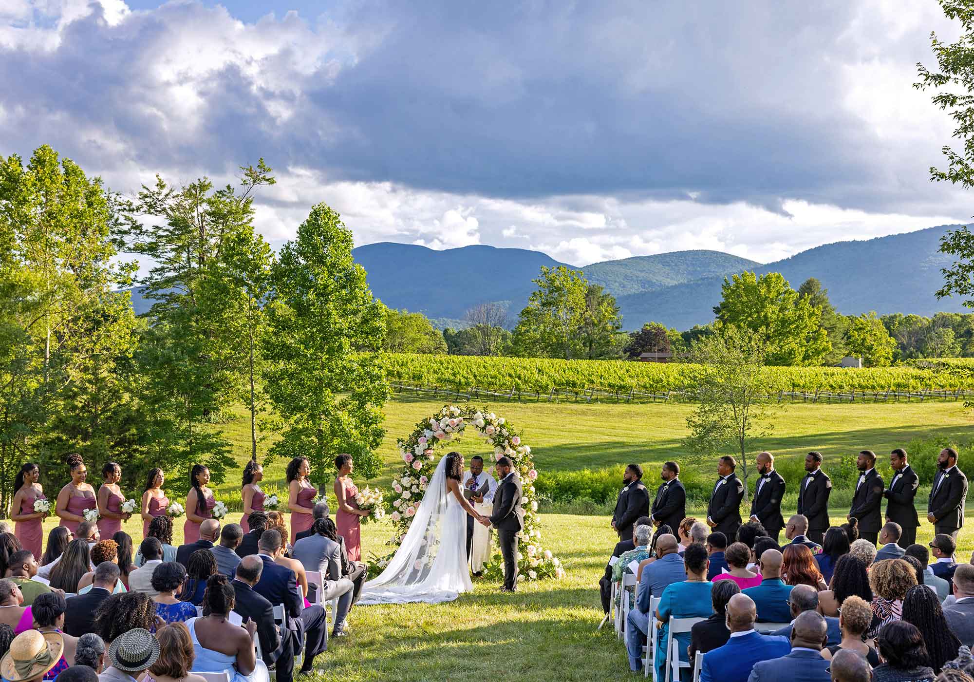 An Elegant Vineyard Wedding - Wine and Country Weddings