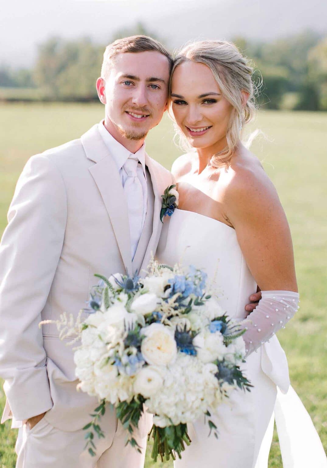Elegant Blue & White Wedding at King Family Vineyards - Wine and ...